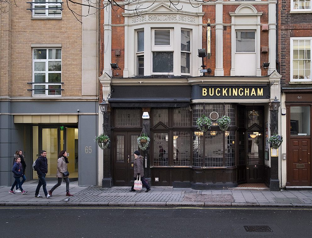 THE BUCKINGHAM ARMS - Tom Gold Photography