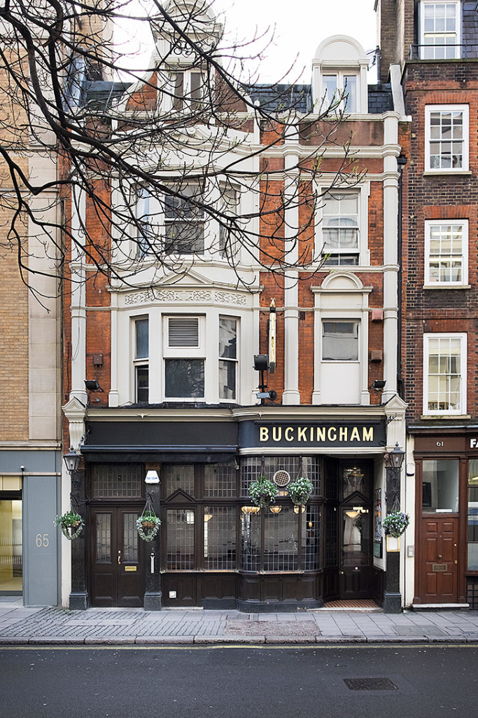 THE BUCKINGHAM ARMS | Tom Gold Photography