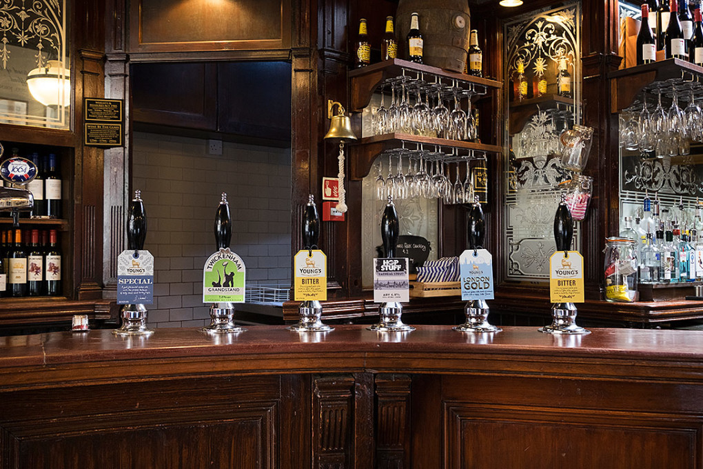 THE BUCKINGHAM ARMS - Tom Gold Photography