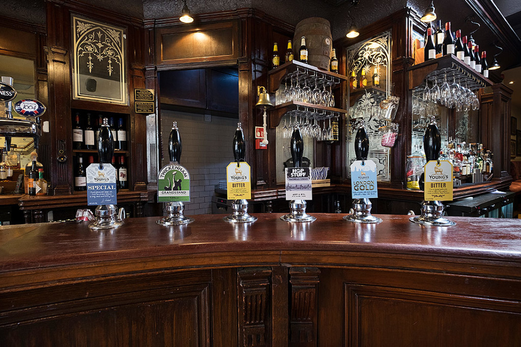 THE BUCKINGHAM ARMS | Tom Gold Photography