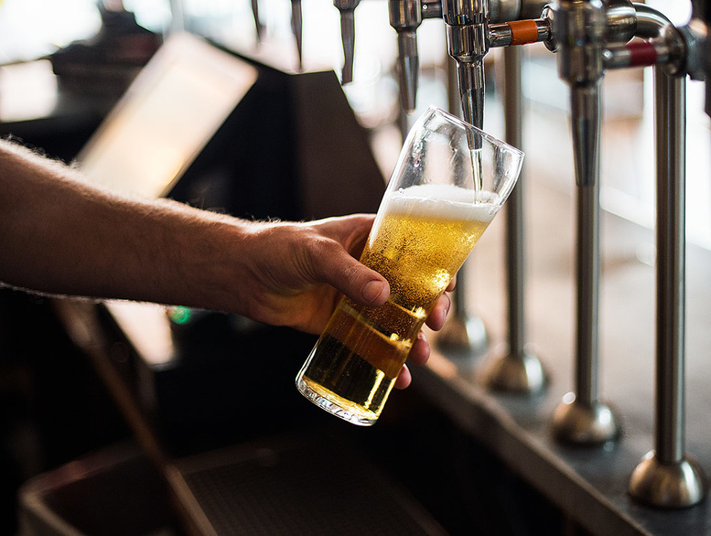 YOUNG’S BEER SHOOT - Tom Gold Photography